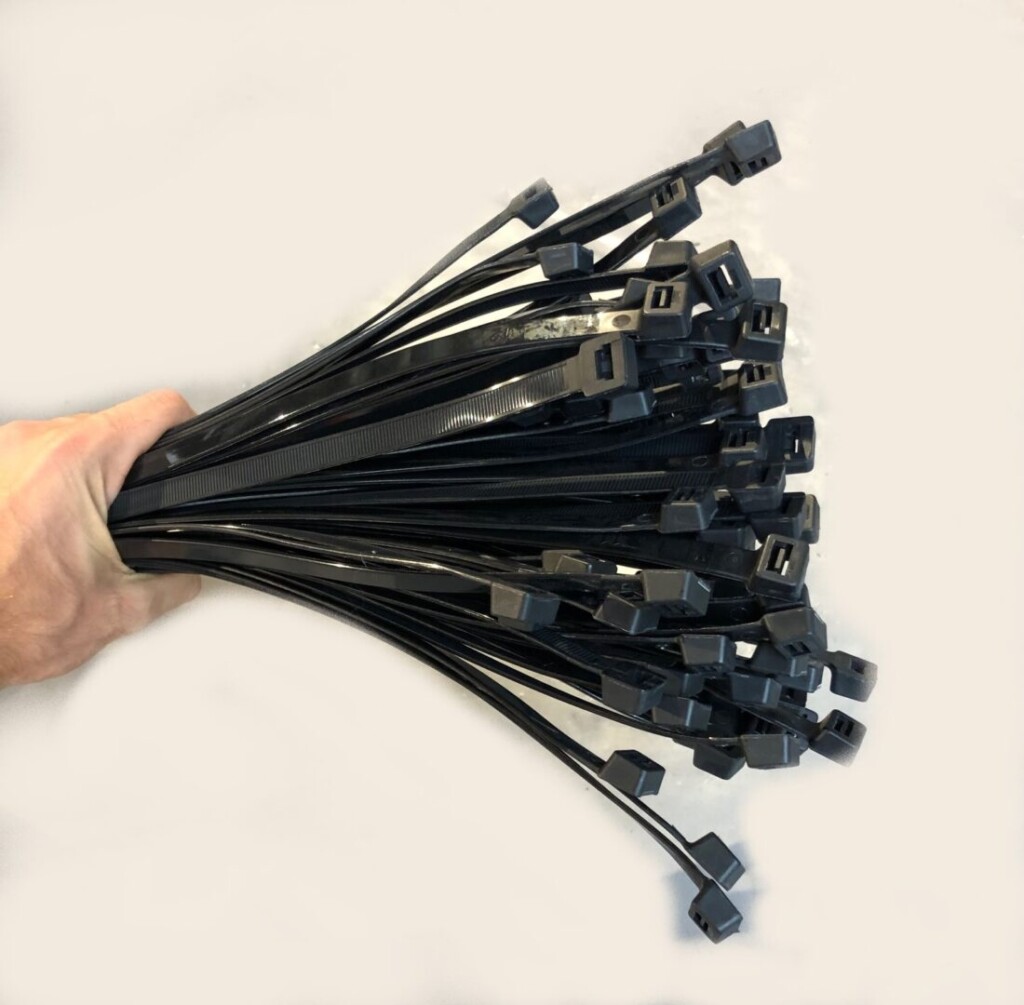 Colliers rislan géants renforcés colson 12mm x 1M Noirs 50 pièces ...